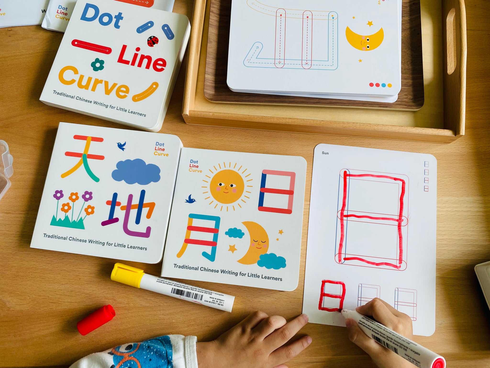 The Little Learner Bundle 觸感中文寫字組合全入手 – Mr Little Feet 小腳先生一步步